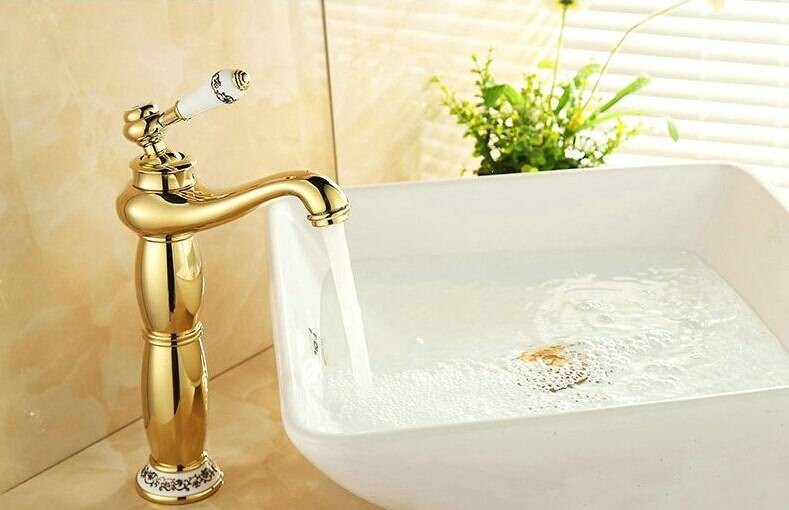 Luxury Basin Faucets Deck Mounted Gold Plating For Mixer Taps Single ...