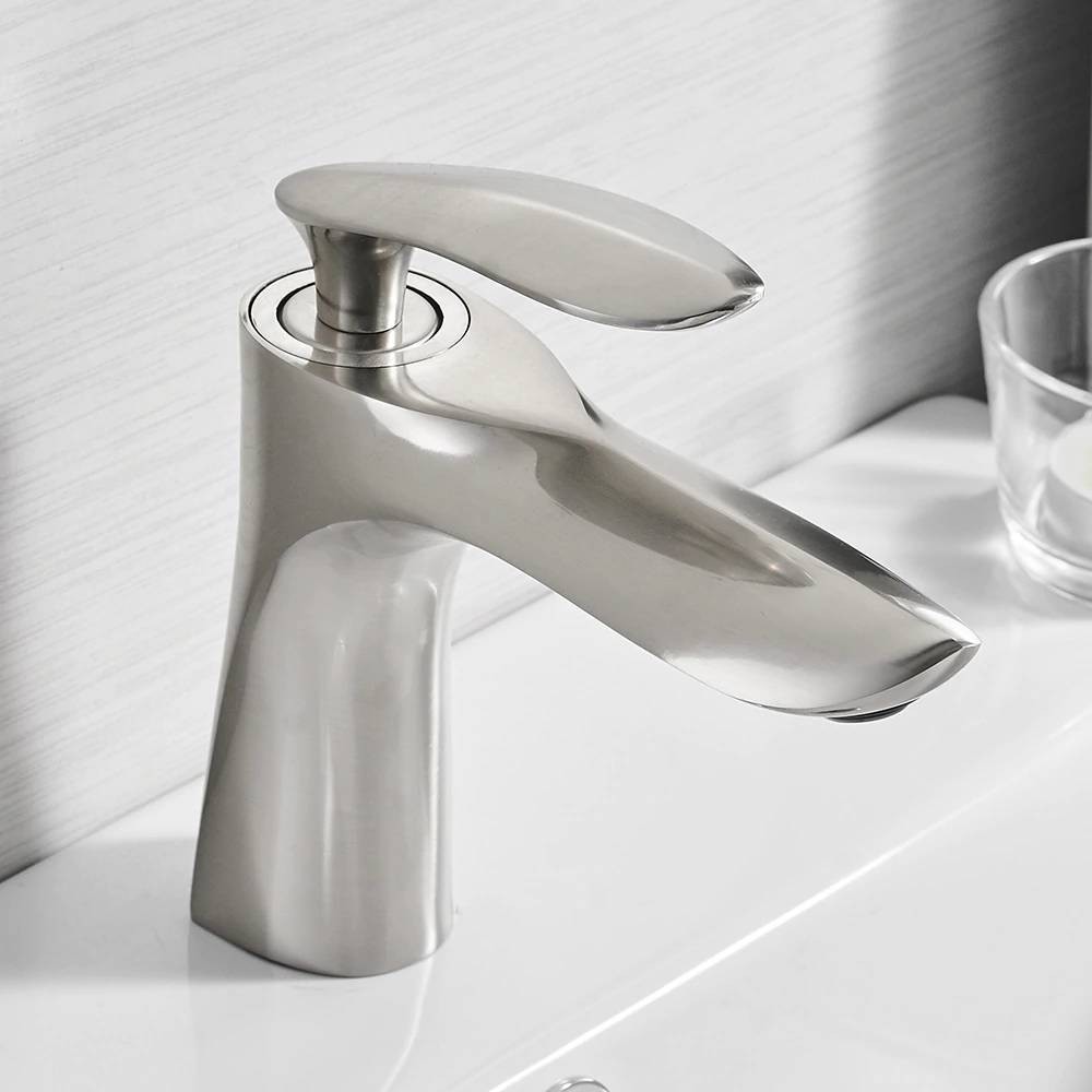 Luxury Basin Faucets Elegant Bathroom Faucet Hot and Cold Water Basin ...